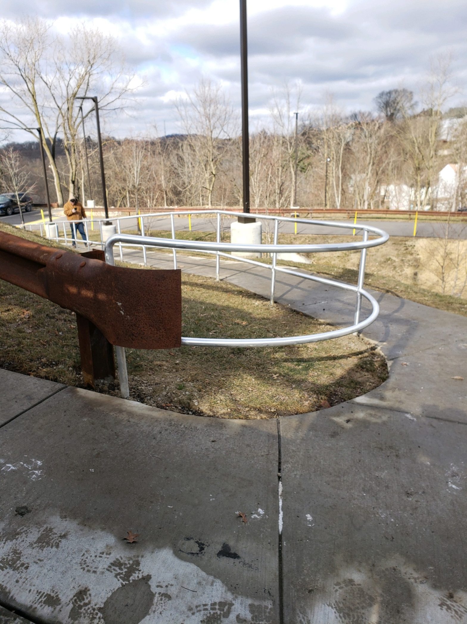 Curved Railing – Lux Iron Works